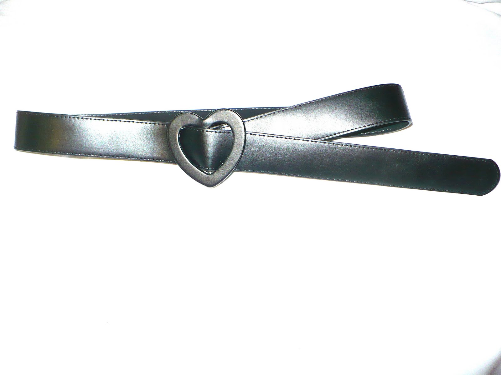 Curea: Curea de dama neagra catarama in forma de inima