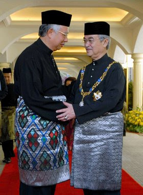 The Malaysian Life: Najib Tun Razak Is Malaysia's 6th Prime Minister