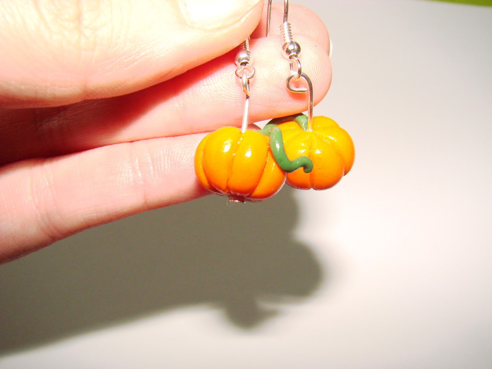 handmade: Cercei fimo Dovleci Cod Pret 8 lei 020