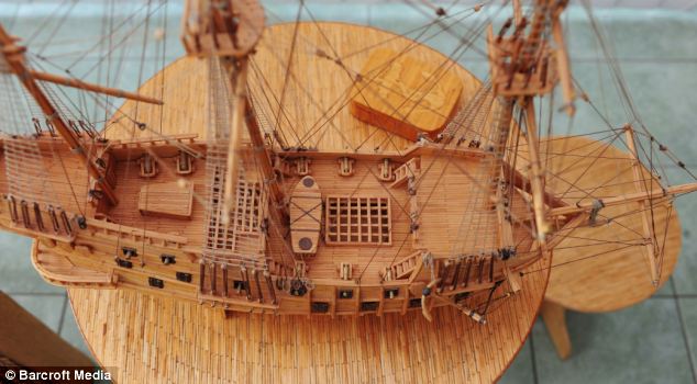mdolla: THE MATCHSTICK ARMADA: MODEL MAKER SPENDS A DECADE BUILDING 20 ...
