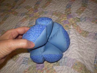 Finding My Way: Fabric Balls - Craft Tutorial