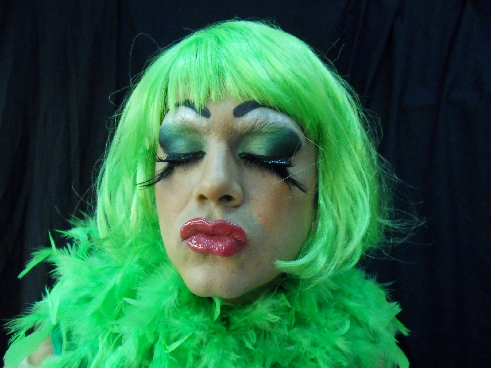 Flor Moreno MakeUp: Drag Queen!