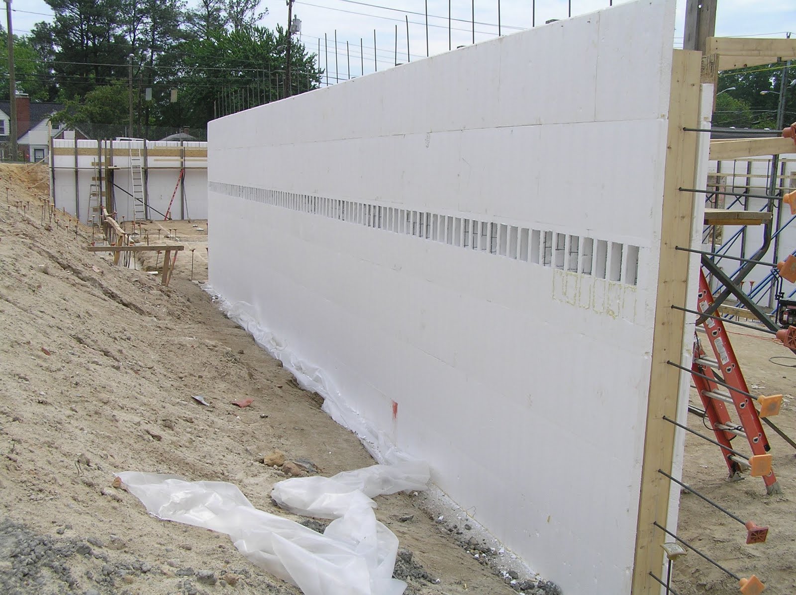 Carolina X Wall: The X Factor in Green Building: Integrated Brick Ledge ...