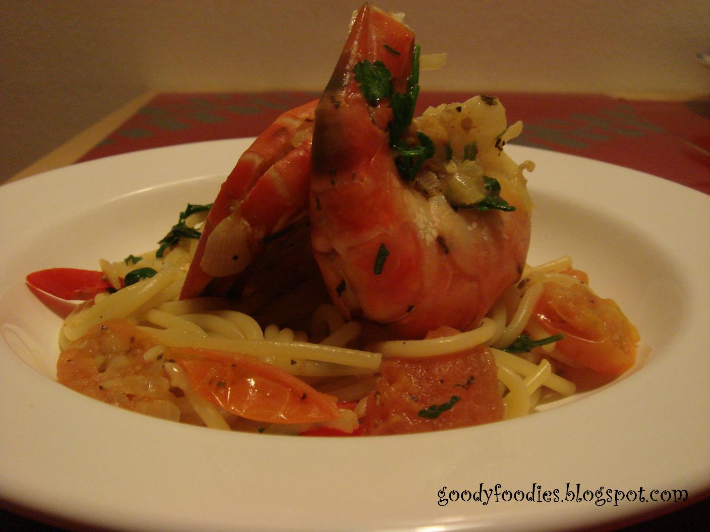 GoodyFoodies: I cooked: Tiger Prawn Spaghetti