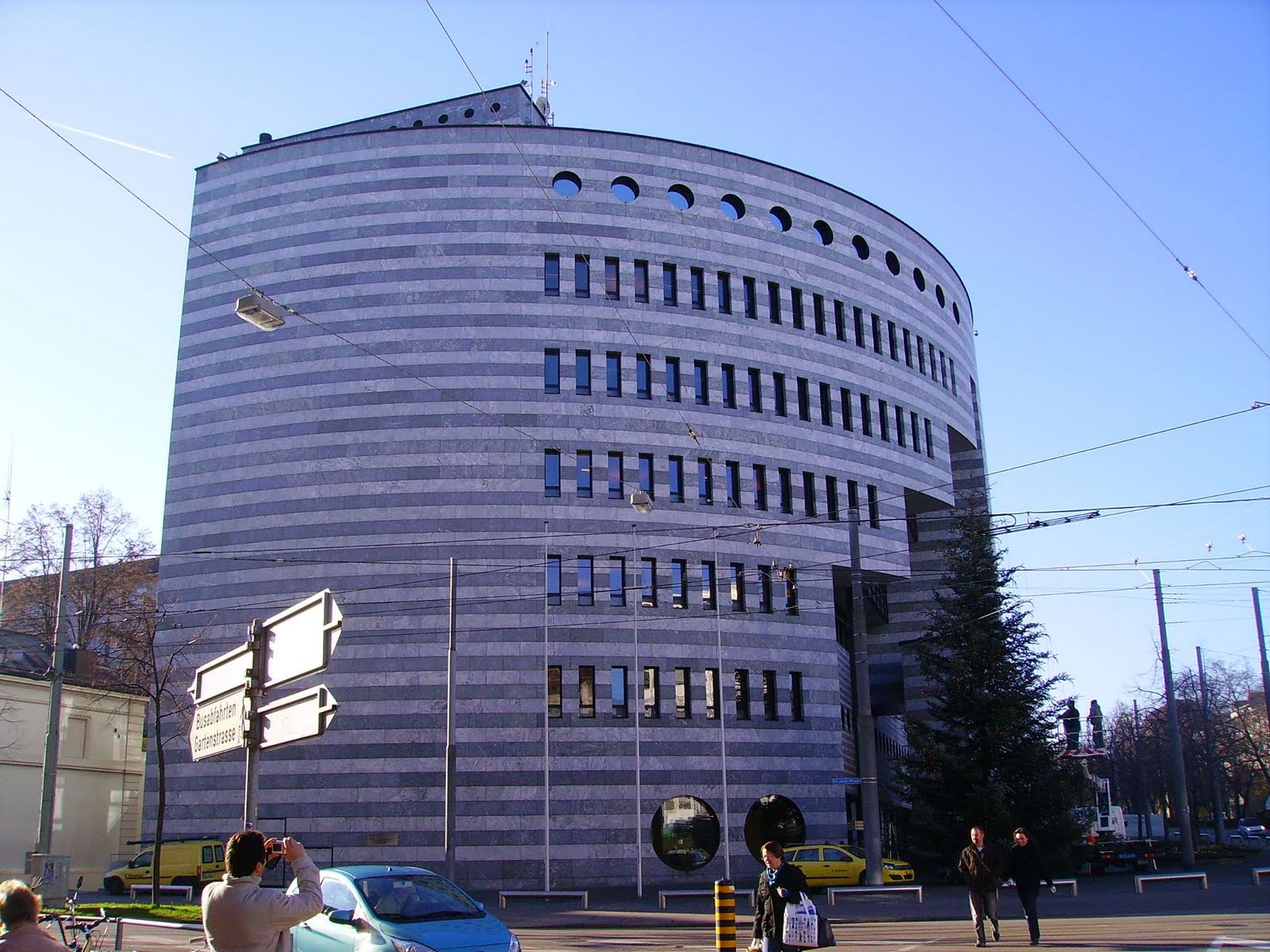 Fotos de Arquitectura Moderna e Contemporanea: Bank Bis, Switzerland ...