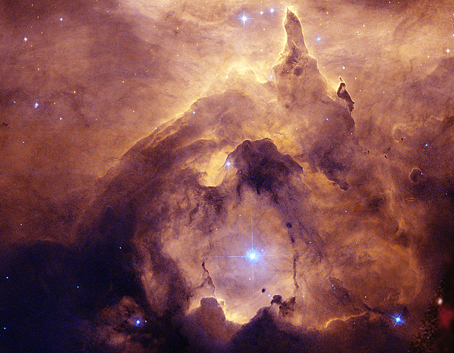 O Mensageiro Das Estrelas Uma Massiva Estrela Em NGC 6357 o-mensageiro-das-estrelas-uma-massiva-estrela-em-ngc-6357