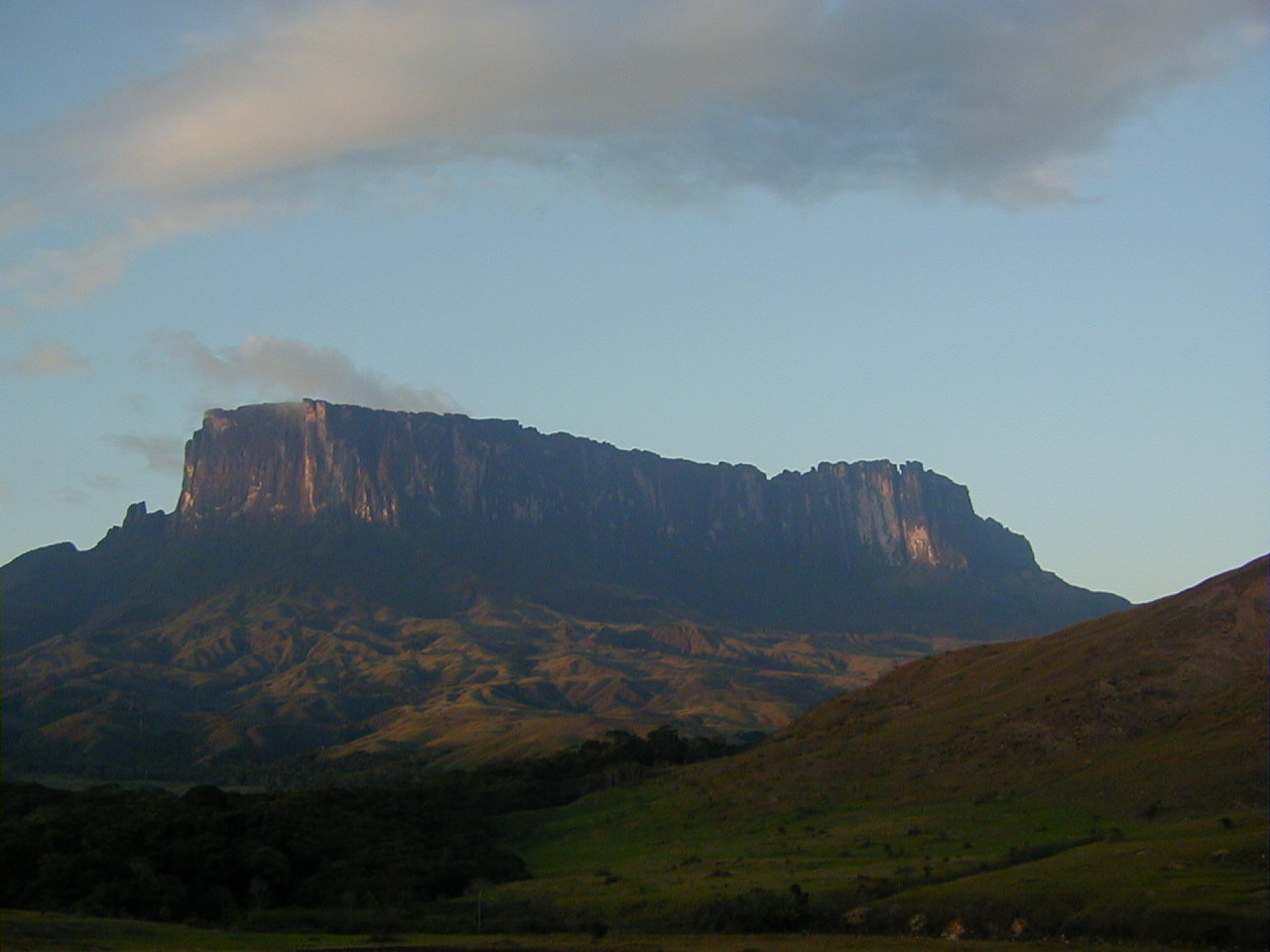 Gustavo IZAGUIRRE: Kukenan Tepui