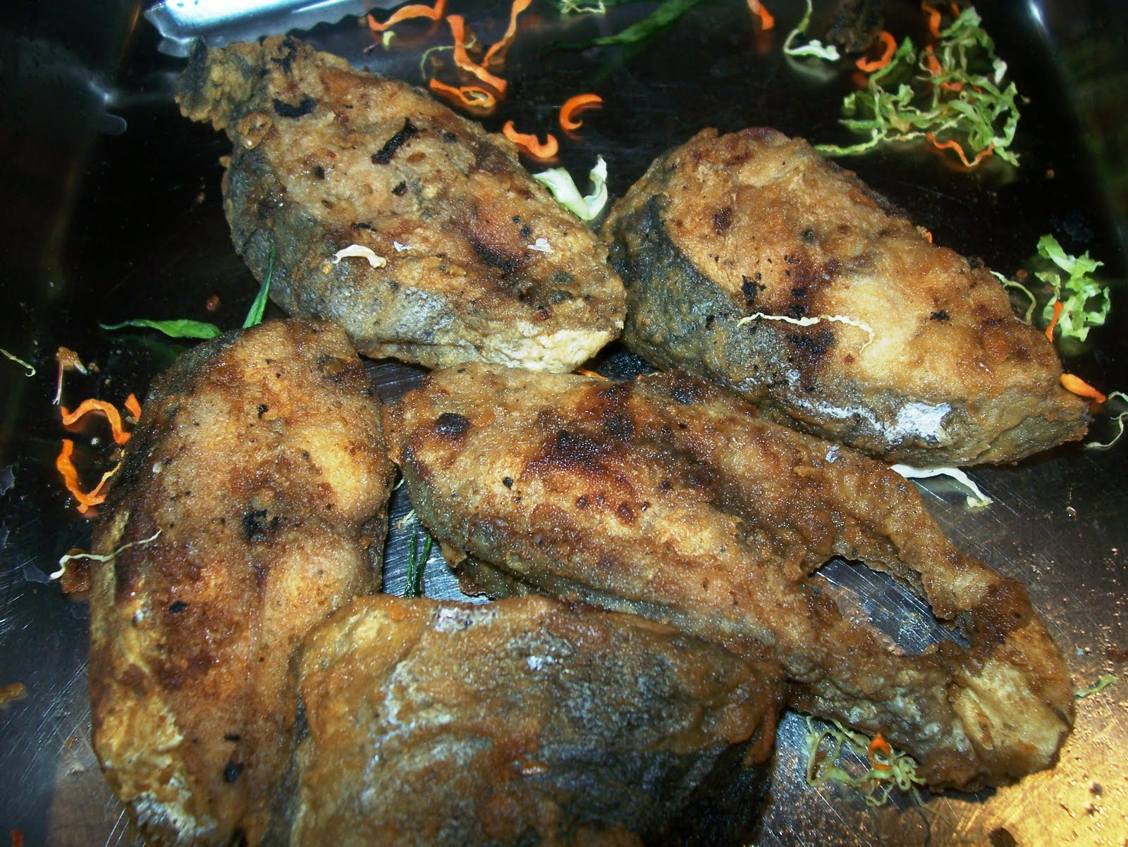ANYTHING & EVERYTHING..: Food Trip Friday: Pritong Isda