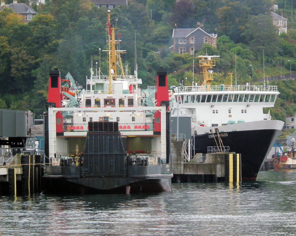 Clyde Naval Gazing: Oban Railway Pier