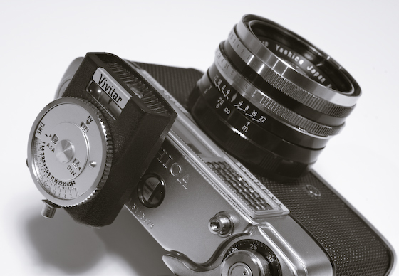 Hin's Photo Corner: Newest, Most Favorite Gadget: Compact Exposure Meters