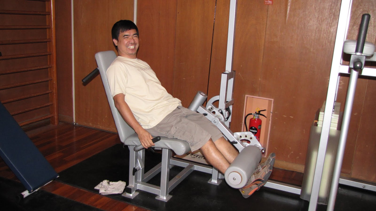 JDLCPH at Okinawa, Japan: At the gym doing real exercise after class ...