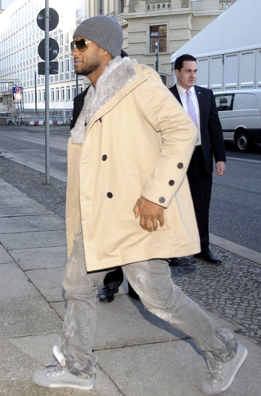 Usher Gets Bundled Up In Berlin | Media Crumbs