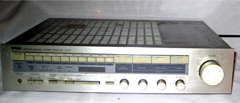 Robert's Sound: Yamaha Natural Sound stereo receiver R-50