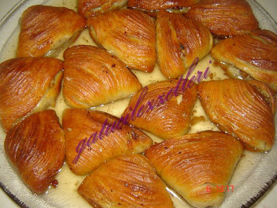 gatucilezzetleri: MİDYE TATLI