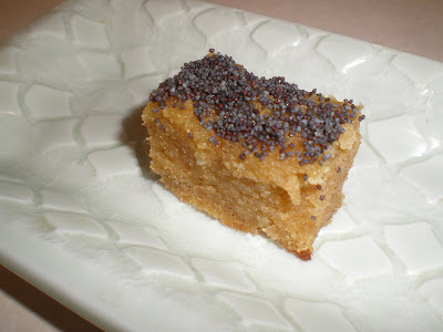 Kashrut Rocks My World: Sanwin makin: Burmese semolina cake