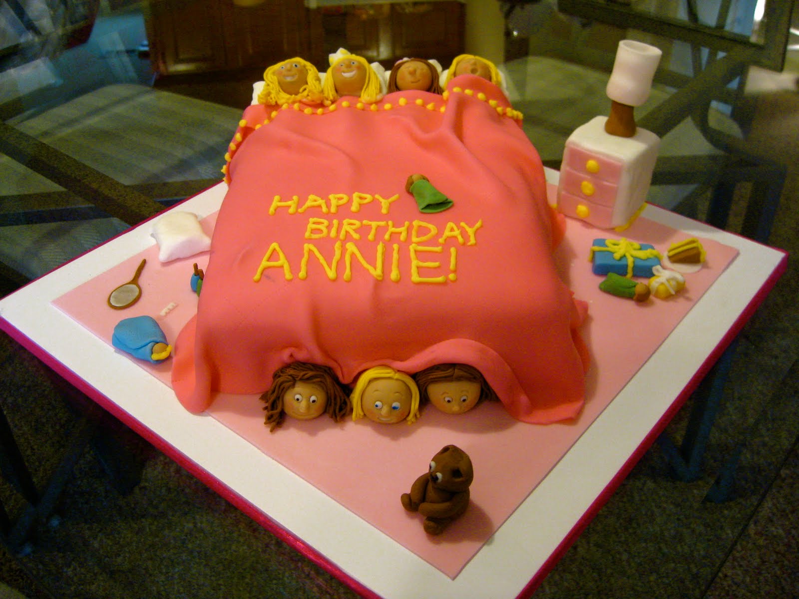 Kati's Cake Project: Slumber Party Cake