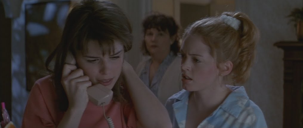 Stale Popcorn: Scream to Scream, Scene by Scene: SCENE 10 of Scream (0: ...