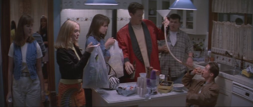 Stale Popcorn: Scream to Scream, Scene by Scene: SCENE 22 of Scream (0: ...