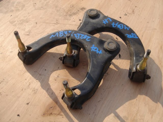 Japanese Used Engine and Spare Part: USED LOWER ARM FROM JAPAN