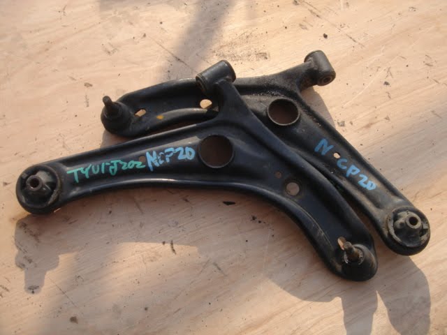 Japanese Used Engine and Spare Part: USED LOWER ARM FROM JAPAN