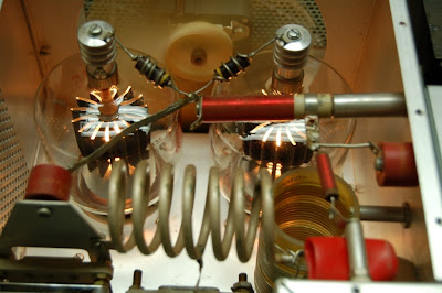 VR2XMT - Charlie Ho: SB-220 from W7RY