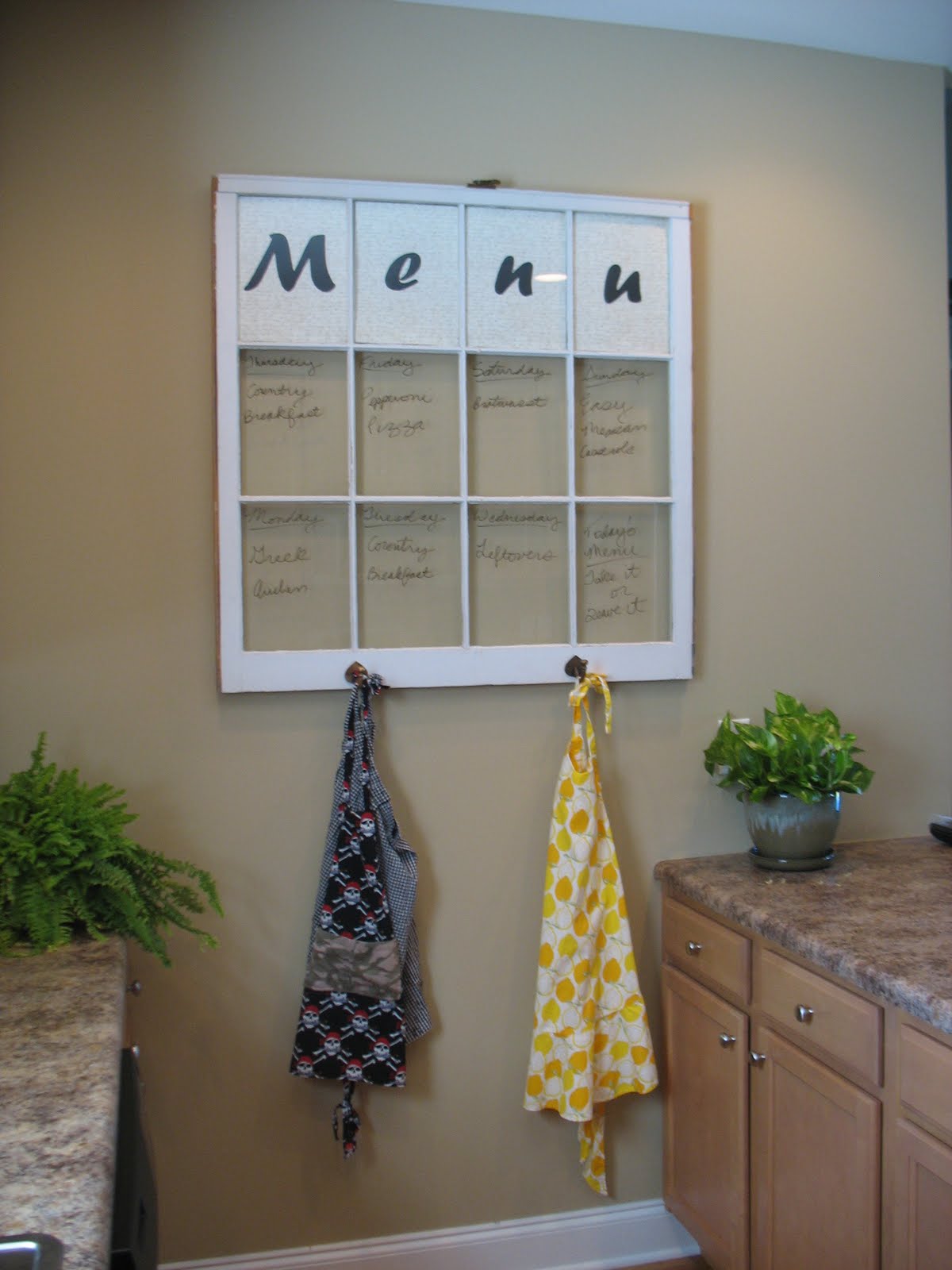 Not Just Decorating: Thrifty DIY Menu Board