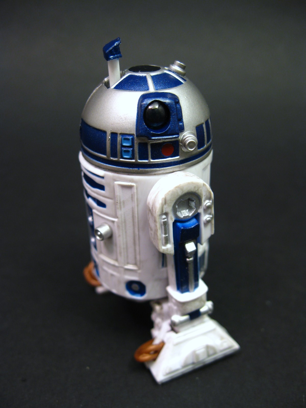 Chase Variant: Short Circuit: R2-D2 (Legacy Collection)