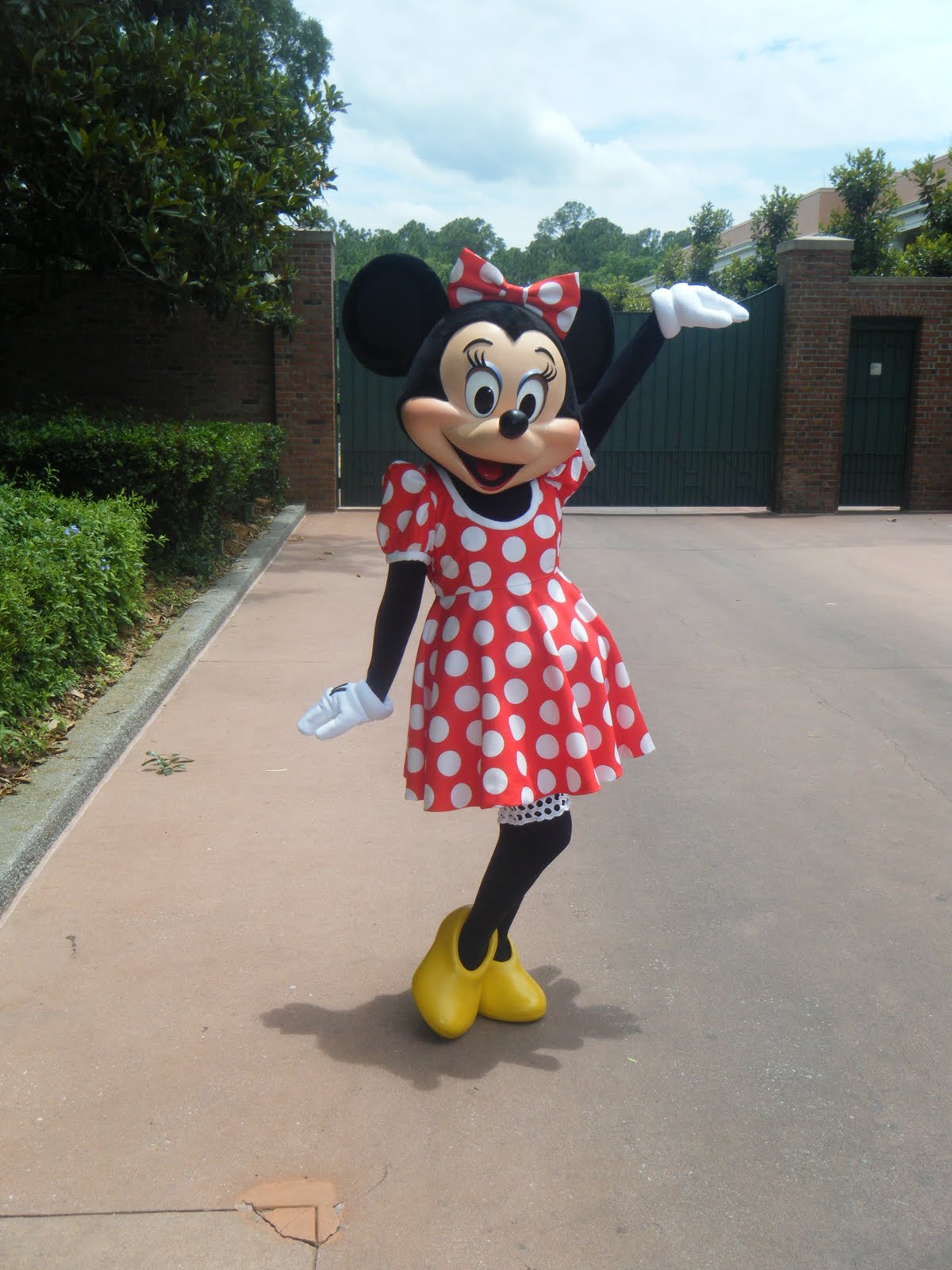 disneycharactersinfo: American Adventure