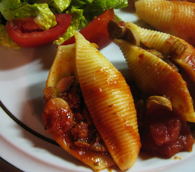 Chef Tess Bakeresse: Taco Shells and Italian Shells