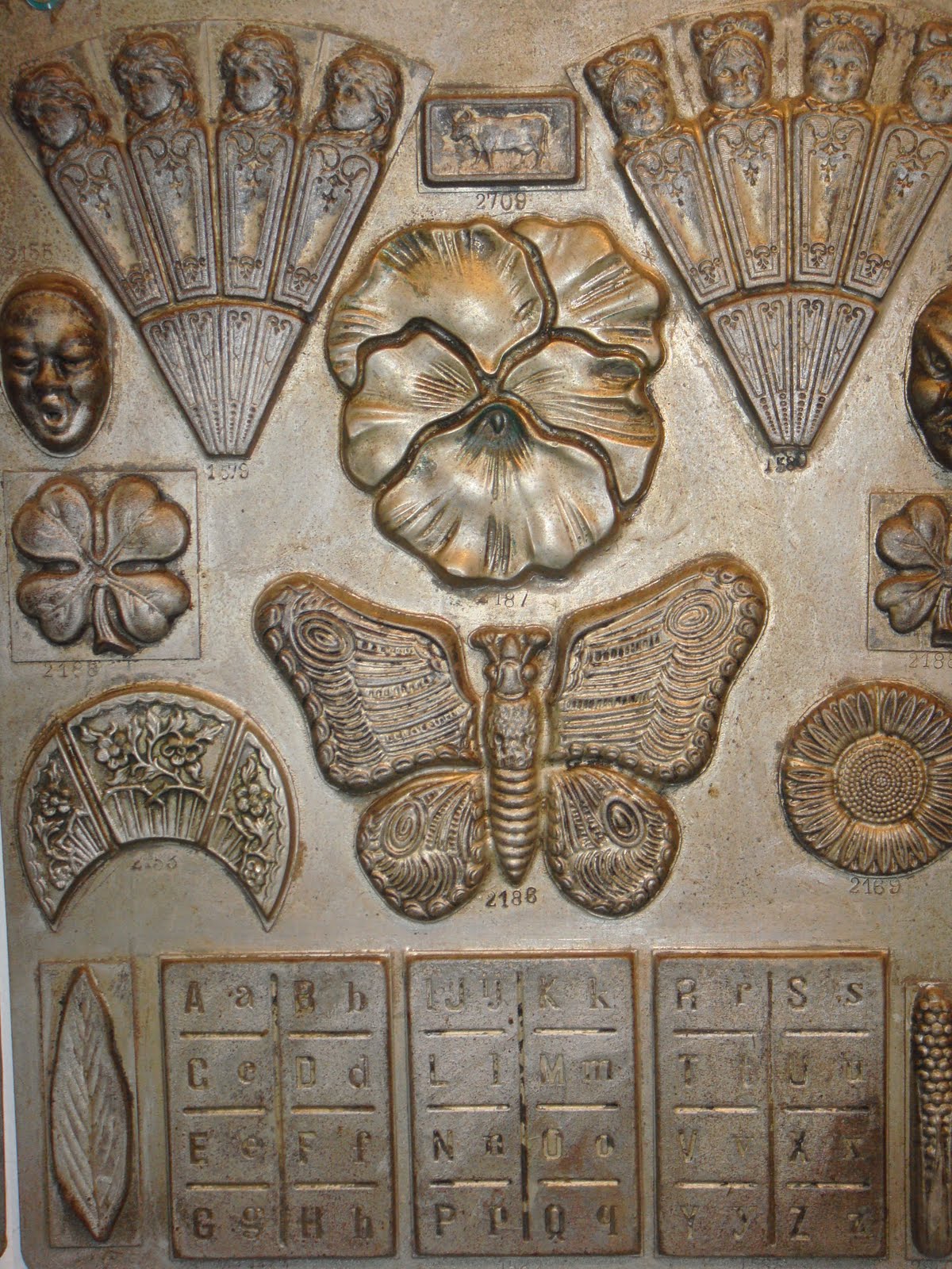 La Vie Français: Chocolate Blitz in Biarritz