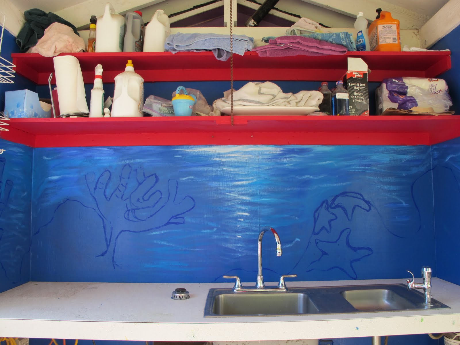 edenfolwell: Work In Progress: Aquarium Mural