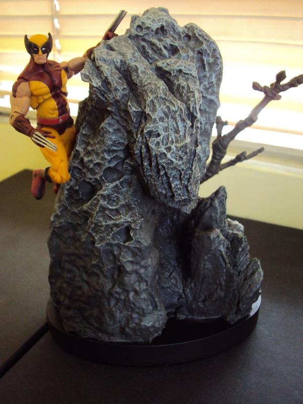 let's do this: Review: Bowen Unmasked Wolverine Action Pose Statue