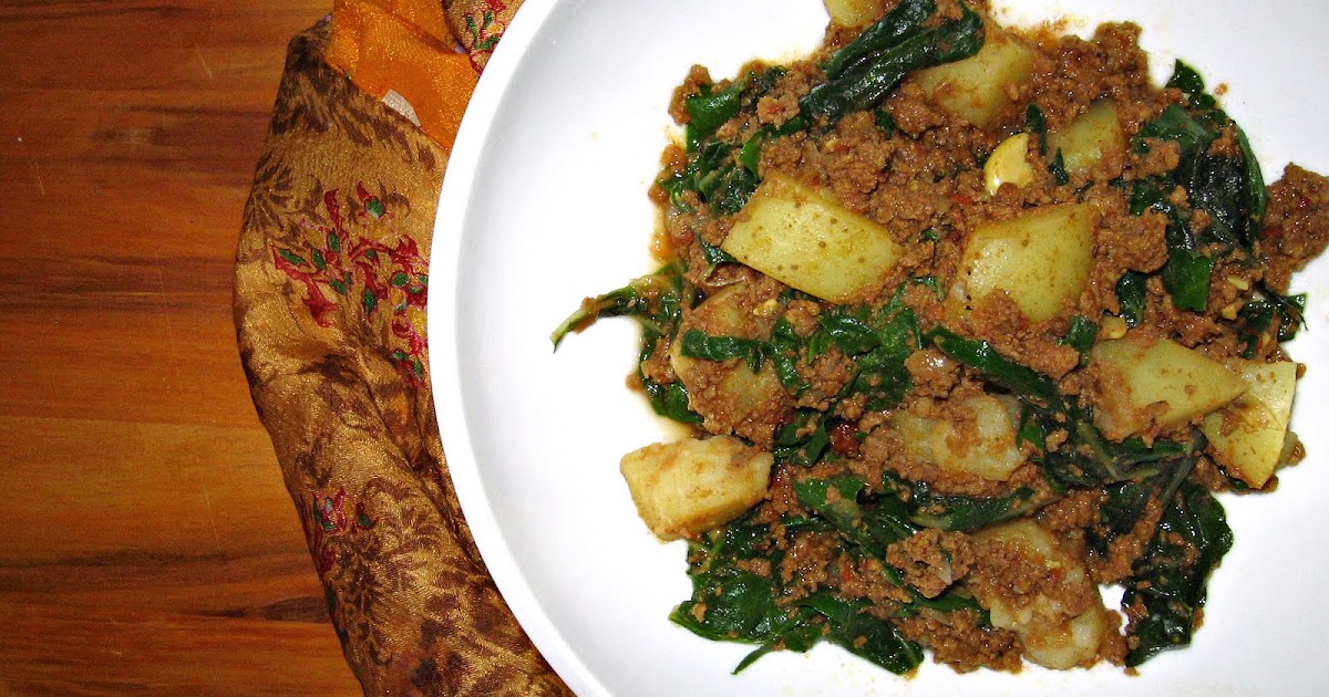 The Creative Pot: Ground Beef Curry (Keema Kari)