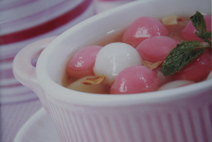 food and beverage traditional: Wedang Ronde ( Indonesian traditional ...