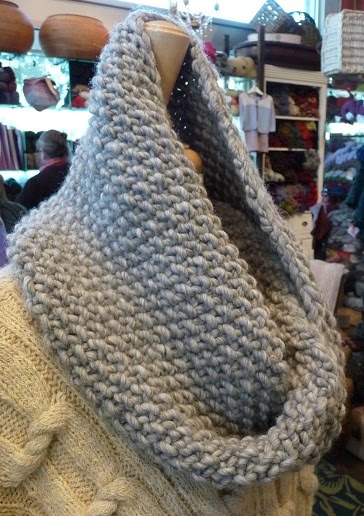 close knit: Brown Sheep Yarns and a Free Cowl Pattern