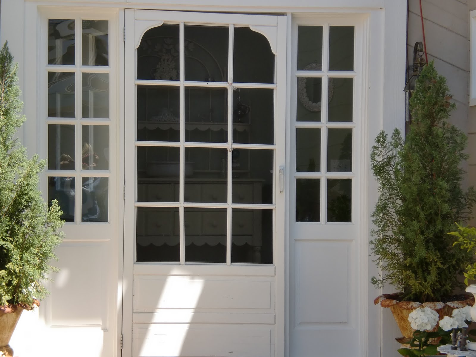 *White Front Door* | White Ironstone Cottage