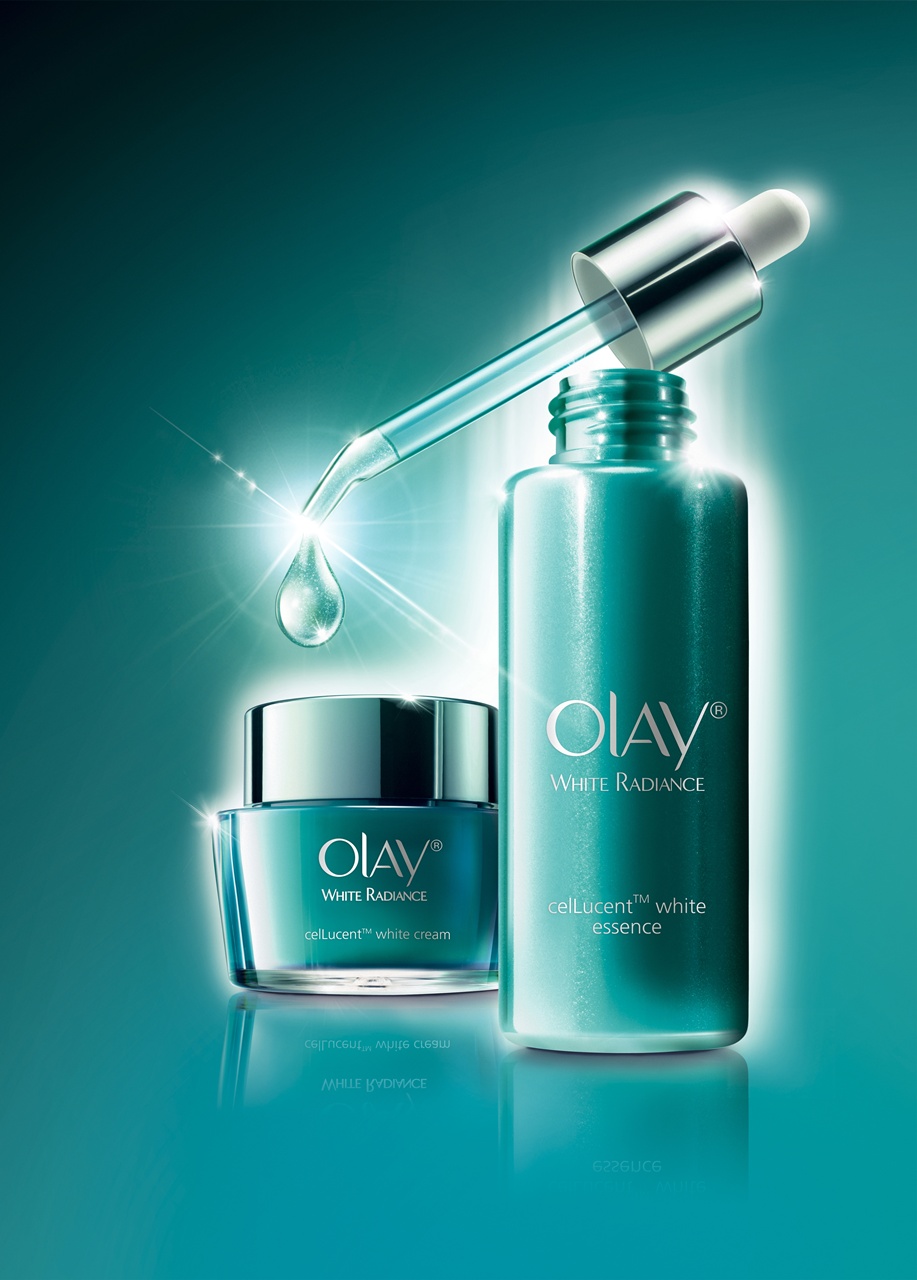 Chocolate Cats: Look Younger & Fairer With OLAY