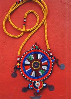 Ŧhe ₵oincidental Ðandy: Be Inspired: Maasai Beadwork