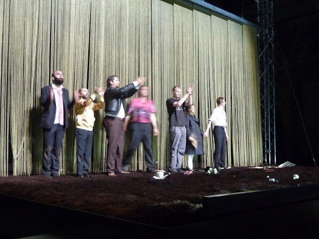 Avignon - le in: Thomas Ostermeier - Hamlet - Cour d'honneur les 16 et ...