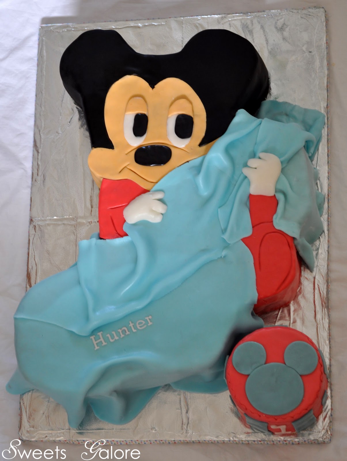 Sweets Galore: Baby Mickey Mouse Cake