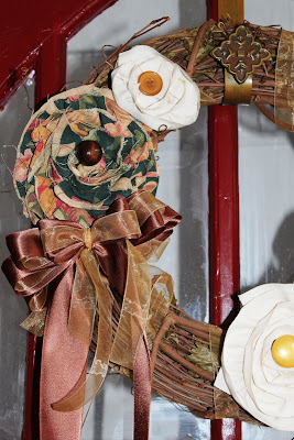 Vintage Pollyanna: A Vintage Fabric Rosette Wreath for Thanksgiving
