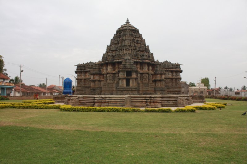 Team G Square: Hoysala: Lakshminarayana Temple Hosaholalu, K R Pete