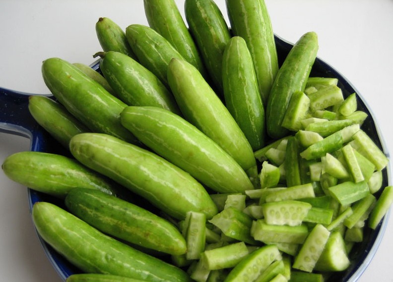 Vegetarian Cooking: ~ TINDORA SABZI (WITH POTATOES)