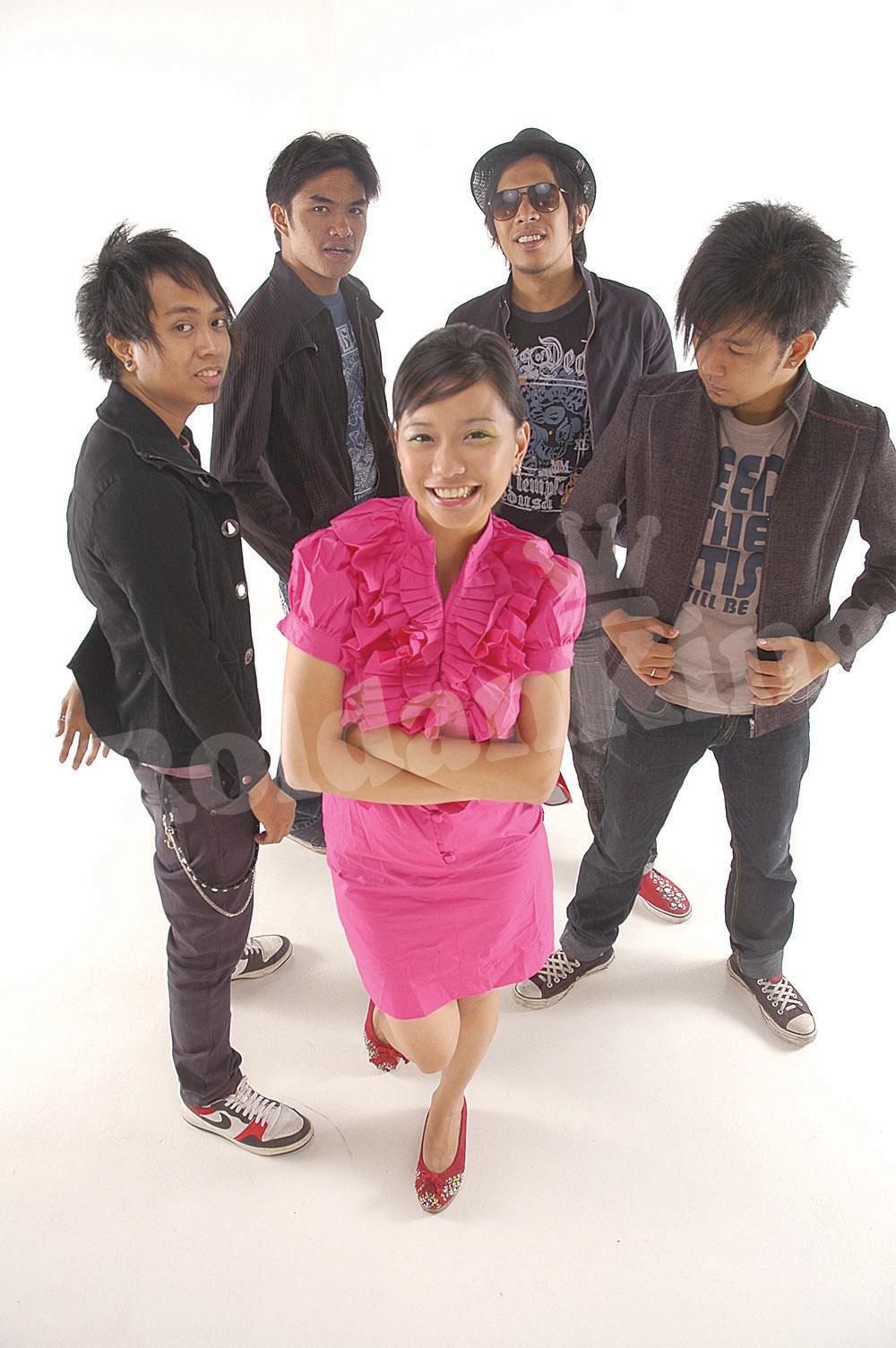 MY STAR STUDDED: PARALUMAN'S BEGINNING IN LAB