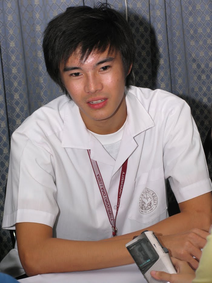 MY STAR STUDDED: CHAMP AND CHINO - SHARES BOTH-SIDES STORIES & THEIR ...