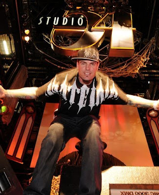 VANILLA ICE CELEBRATES SHOW AND BIRTHDAY