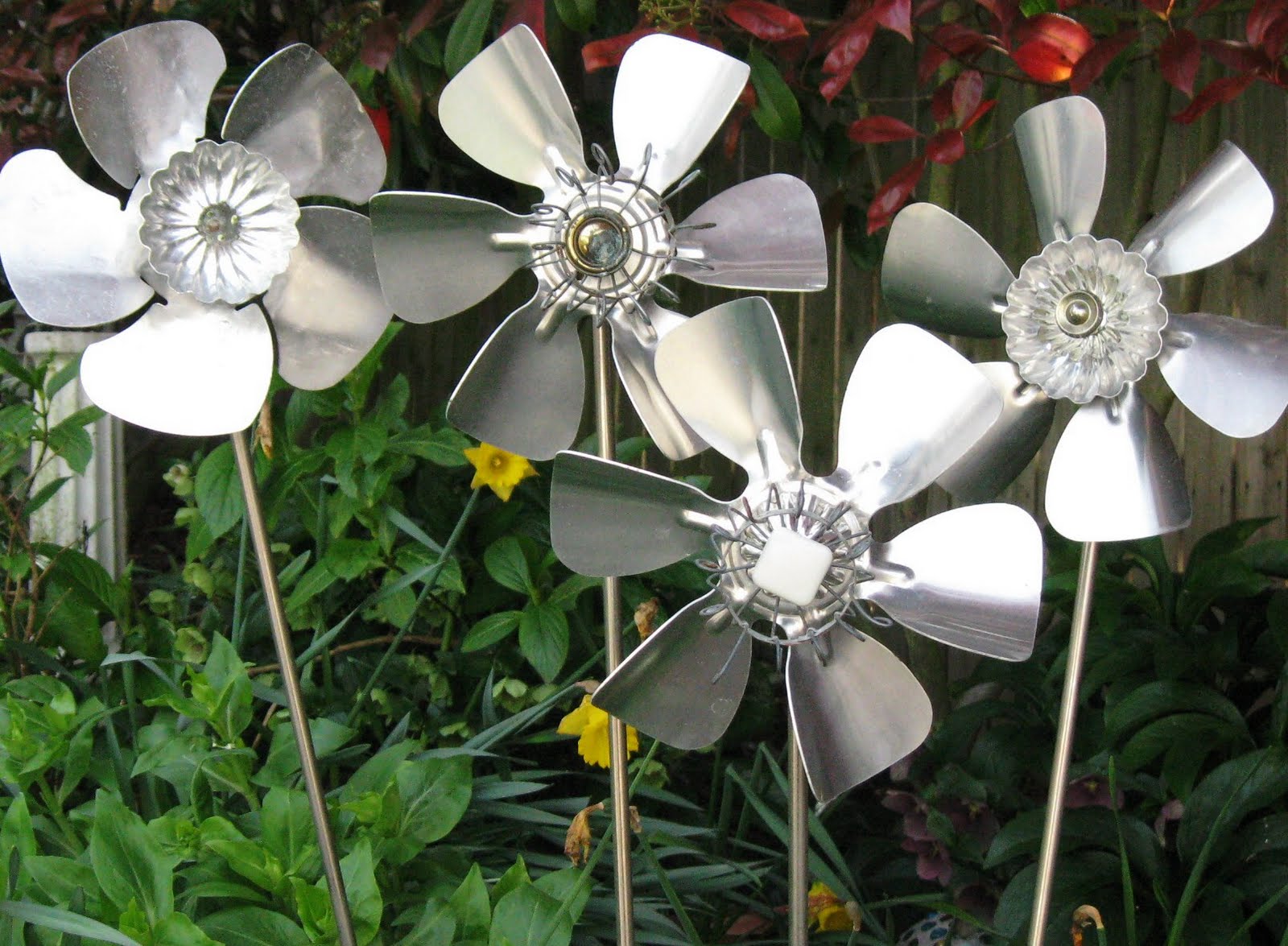 four corners design: Even more metal madness