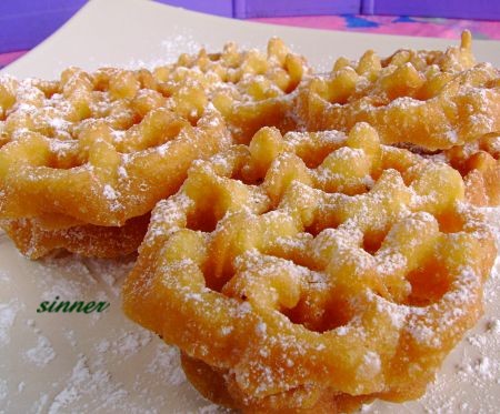 Honeycomb Biscuit~Kuih Loyang~Kuih Rose | The Waitakere Redneck's Kitchen