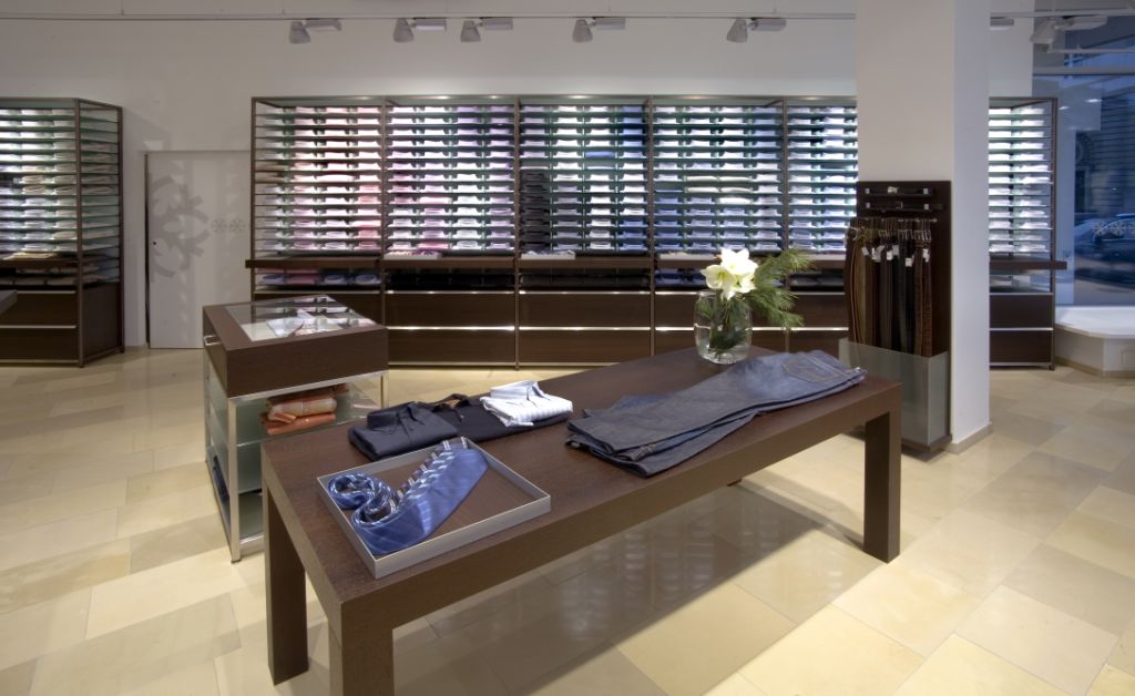 Shoppers Travelers: Van Laack 125 years of business