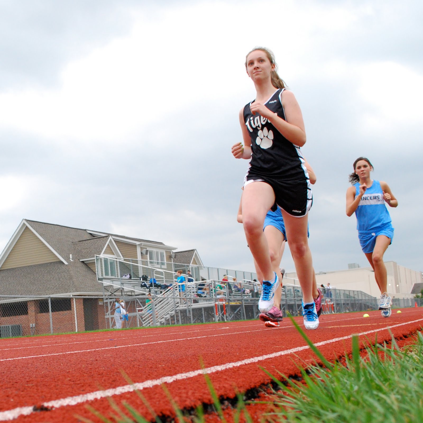 Photo of the Day: Tigers host Frosh/Soph Relays; Roderick wins pole ...